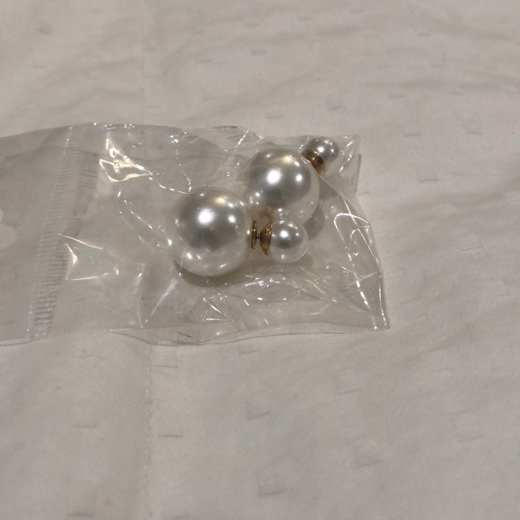 Jewelry | Pearl White Bubble Stud Earring | Poshmark